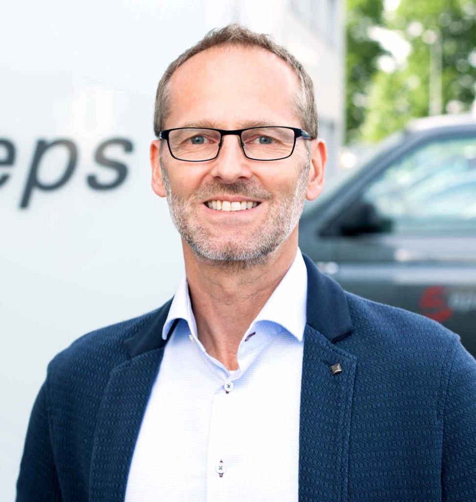 Tribünen und Rasenschutzsysteme auf der FSB in Köln | Sportstättenrechner